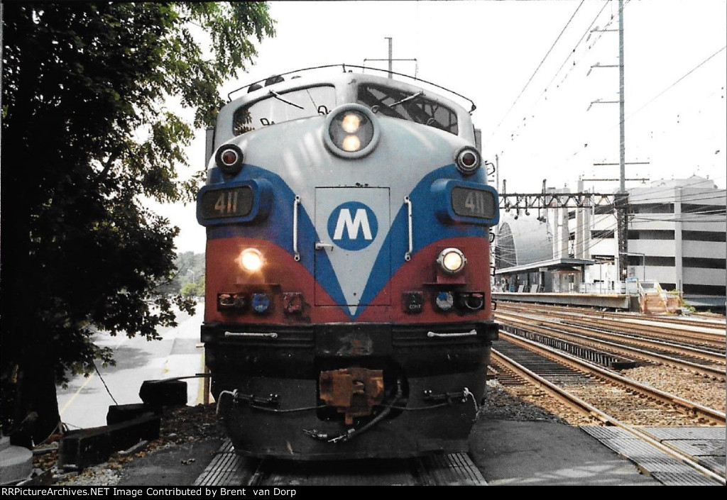 Danbury shuttle 6 pocket SoNo